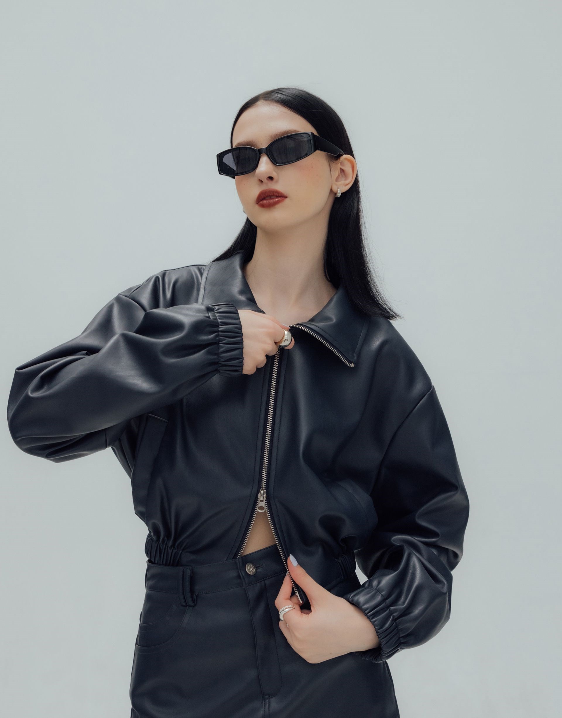 霧感翻領皮革短版外套 ｜ PAZZO 生活好感衣著